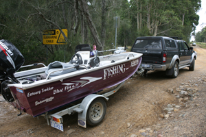 PRACTICAL BOATING: Reversing right - Fishing World Australia