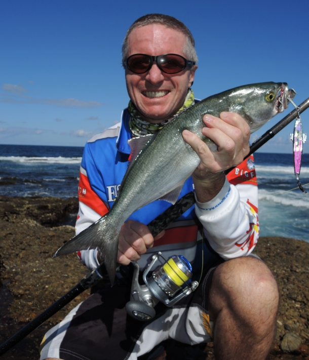 TESTED: Samaki Zing Surf spin rod - Fishing World Australia