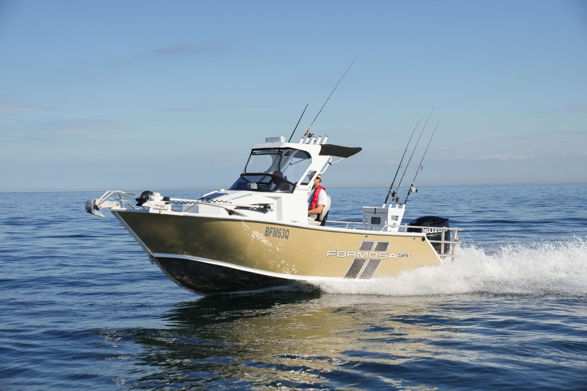VIDEO: Formosa 595 SRT PRO Centre Cab - Fishing World Australia