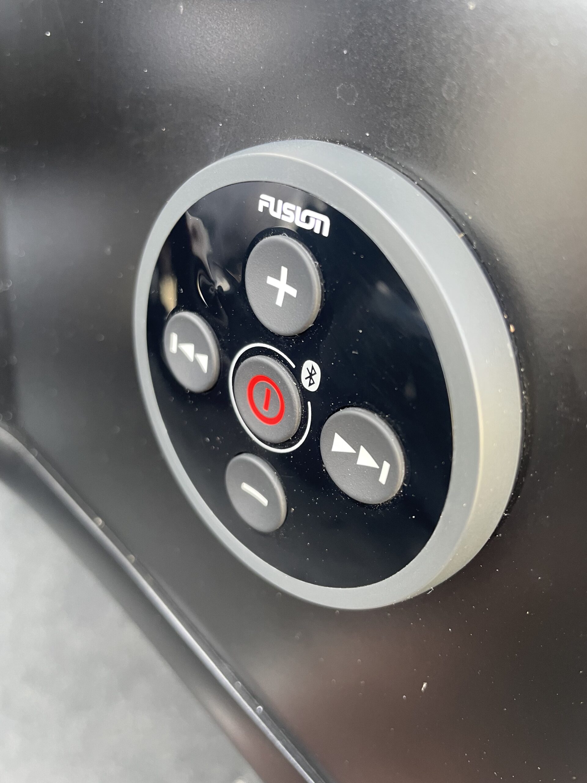 FUSION BB100 Black Box and 6.5”XS Series Speakers review - Fishing ...