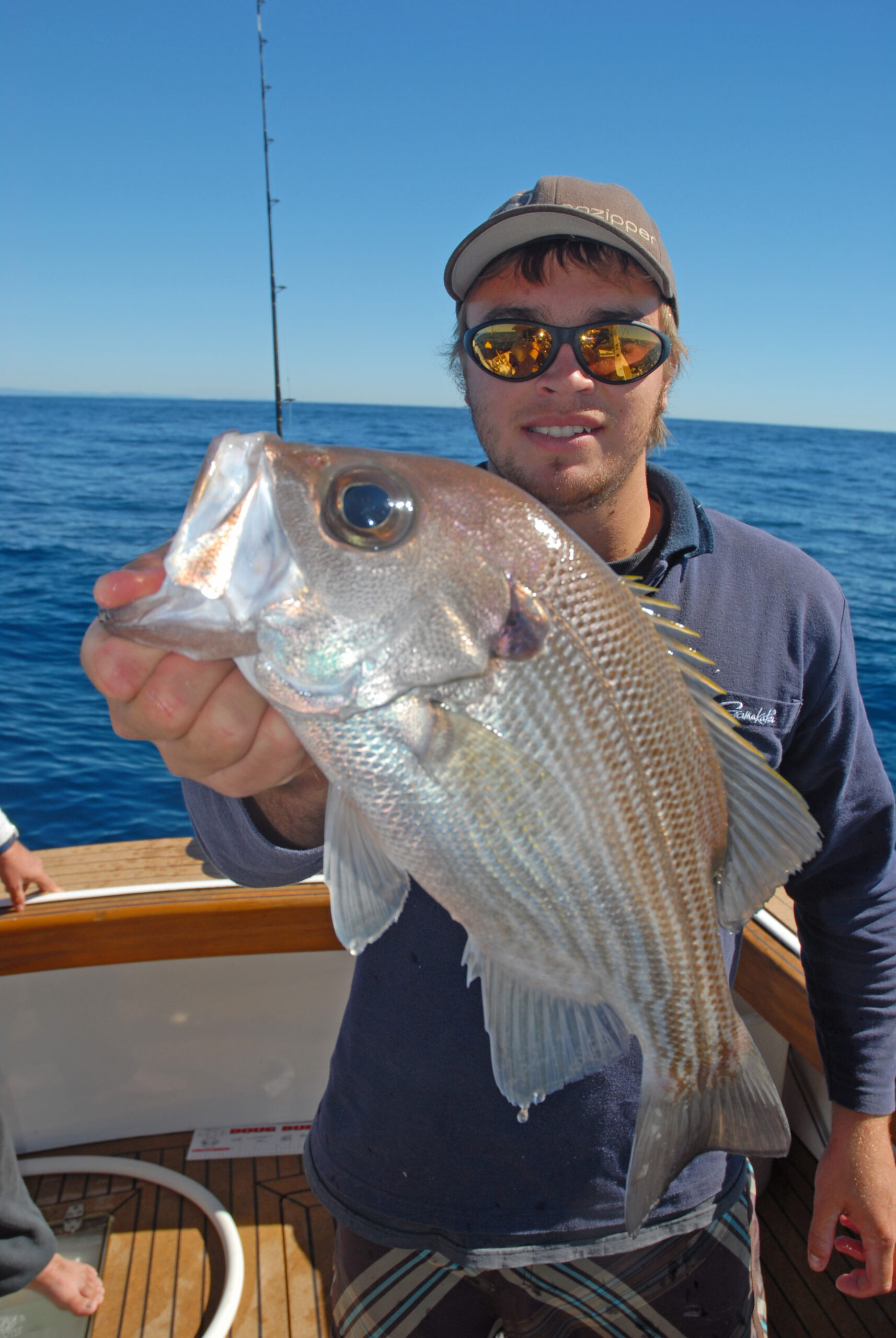 Fishing inshore reefs - Fishing World Australia