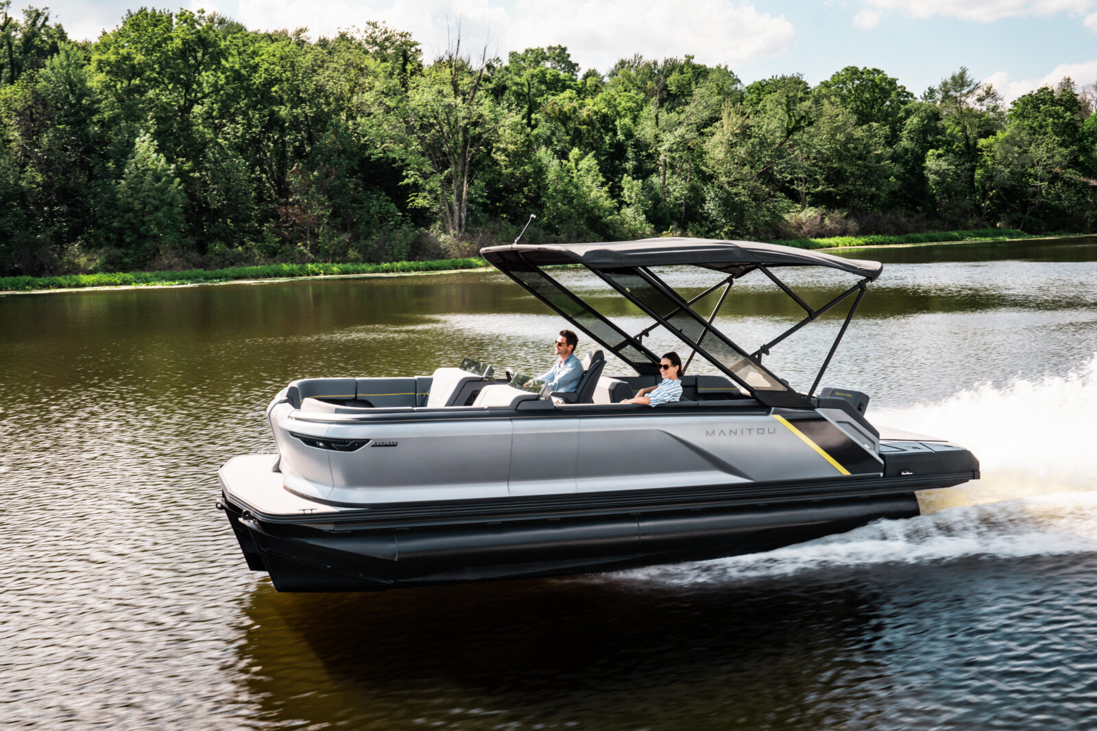 Manitou Pontoon Boats makes Australian debut - Fishing World Australia