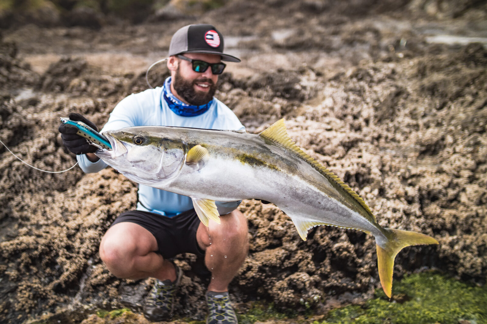 Topwater kingfish - Fishing World Australia
