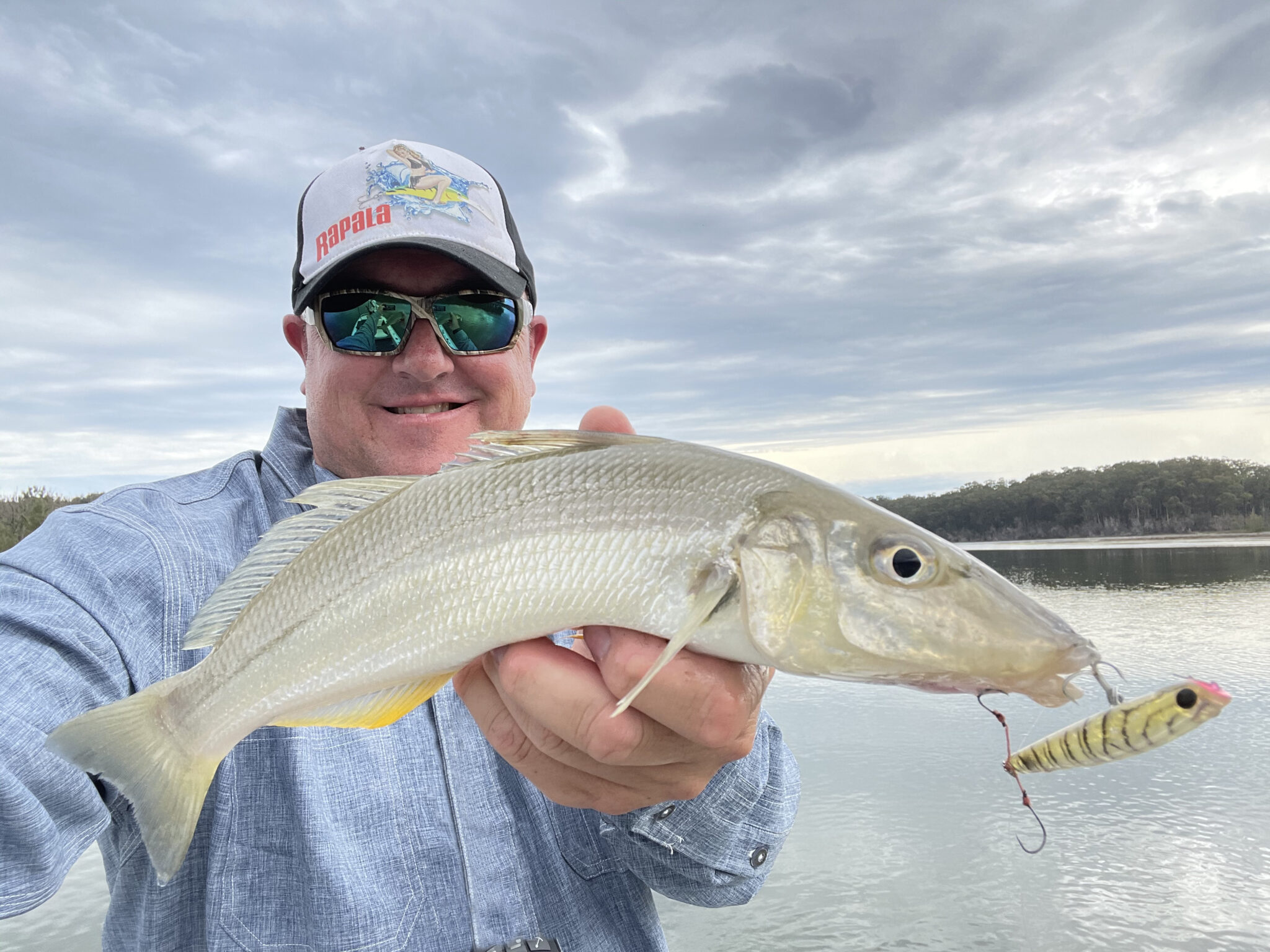 Wading The Estuaries - Fishing World Australia