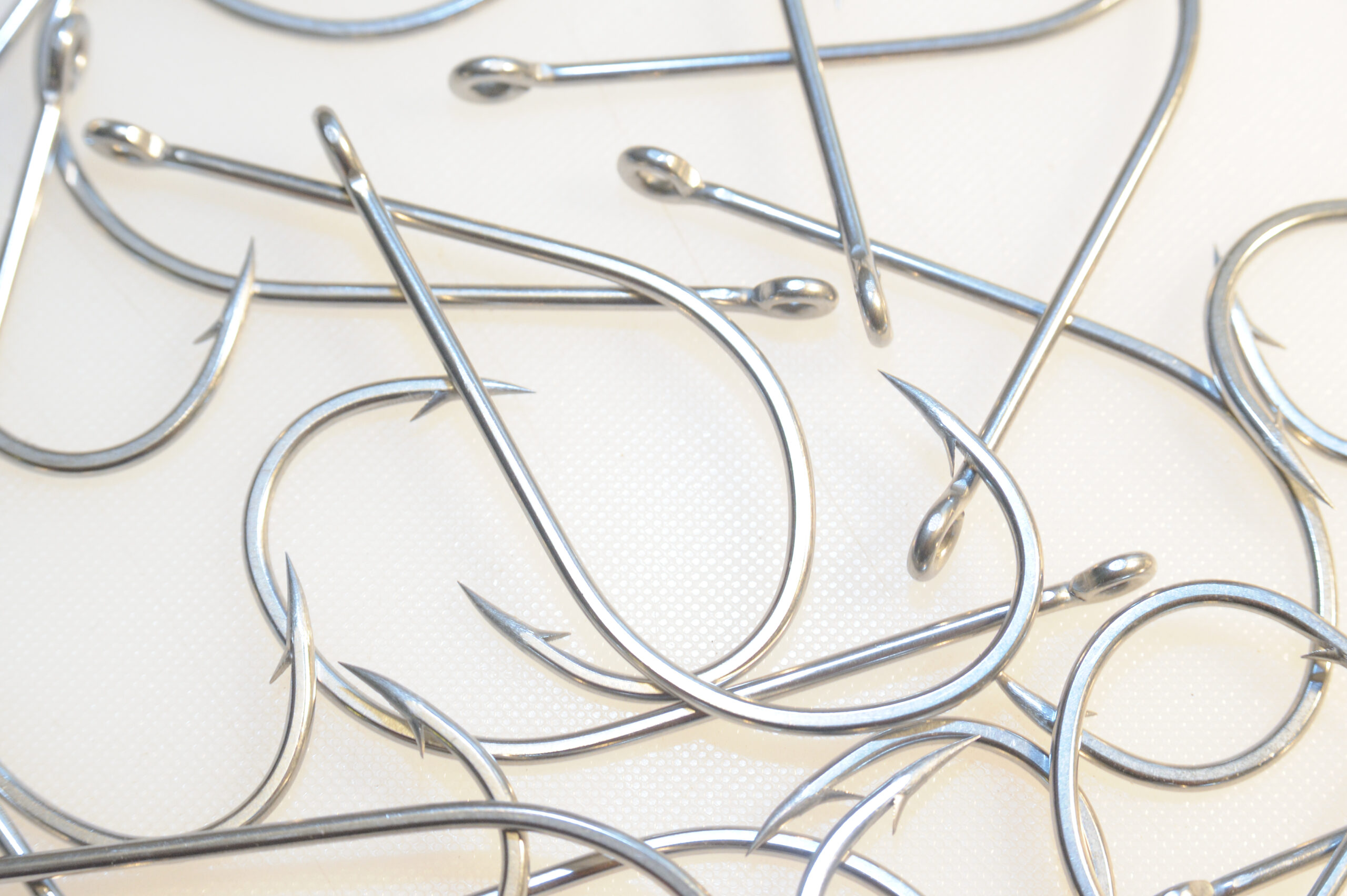 Choosing the right hook - Fishing World Australia