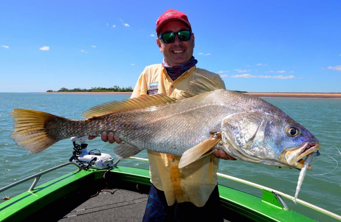 How to catch black jewfish - Fishing World Australia